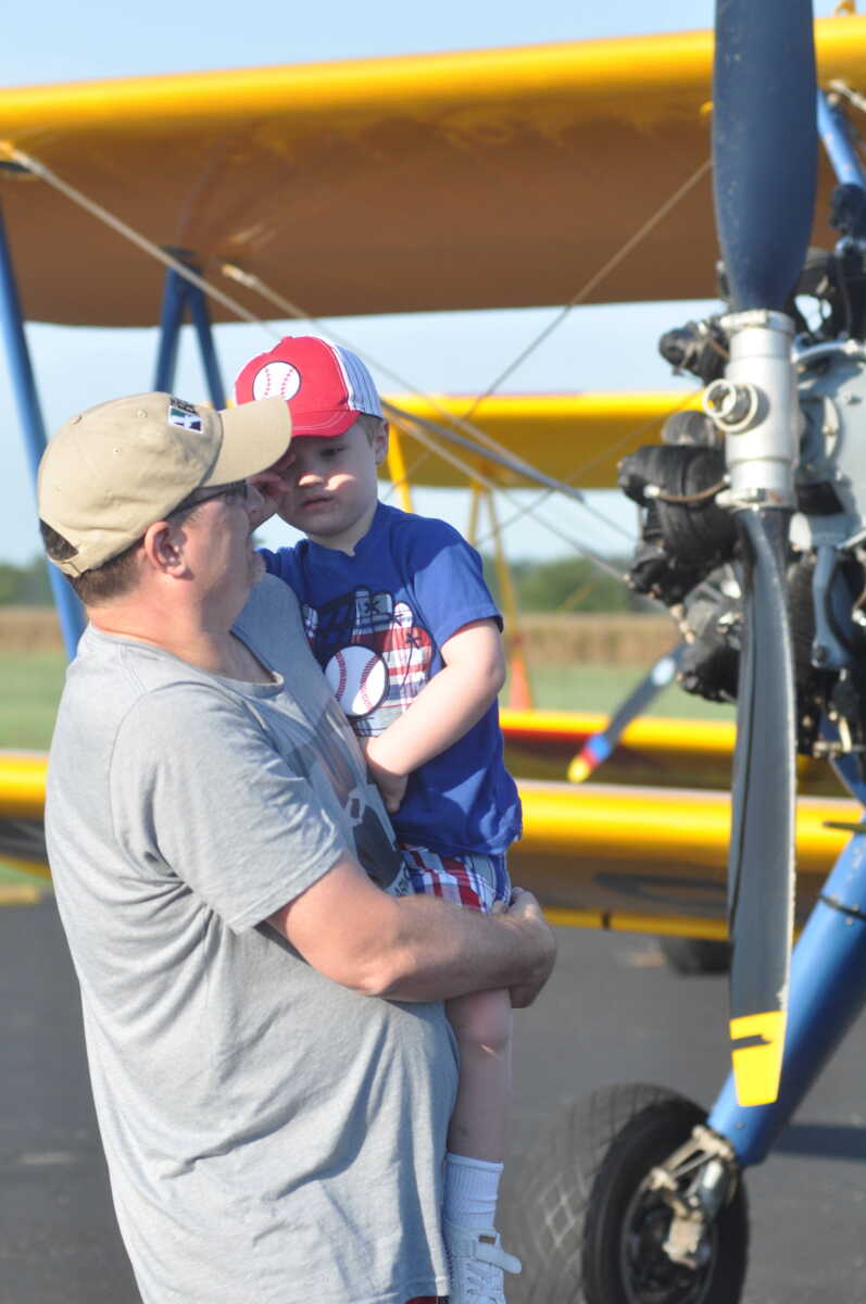 Historic WWII biplanes make a stop in Dexter