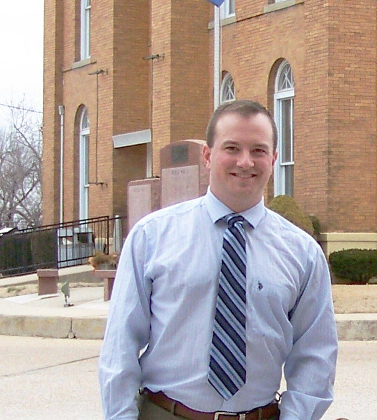 Oliver withdraws from Bay drug trial