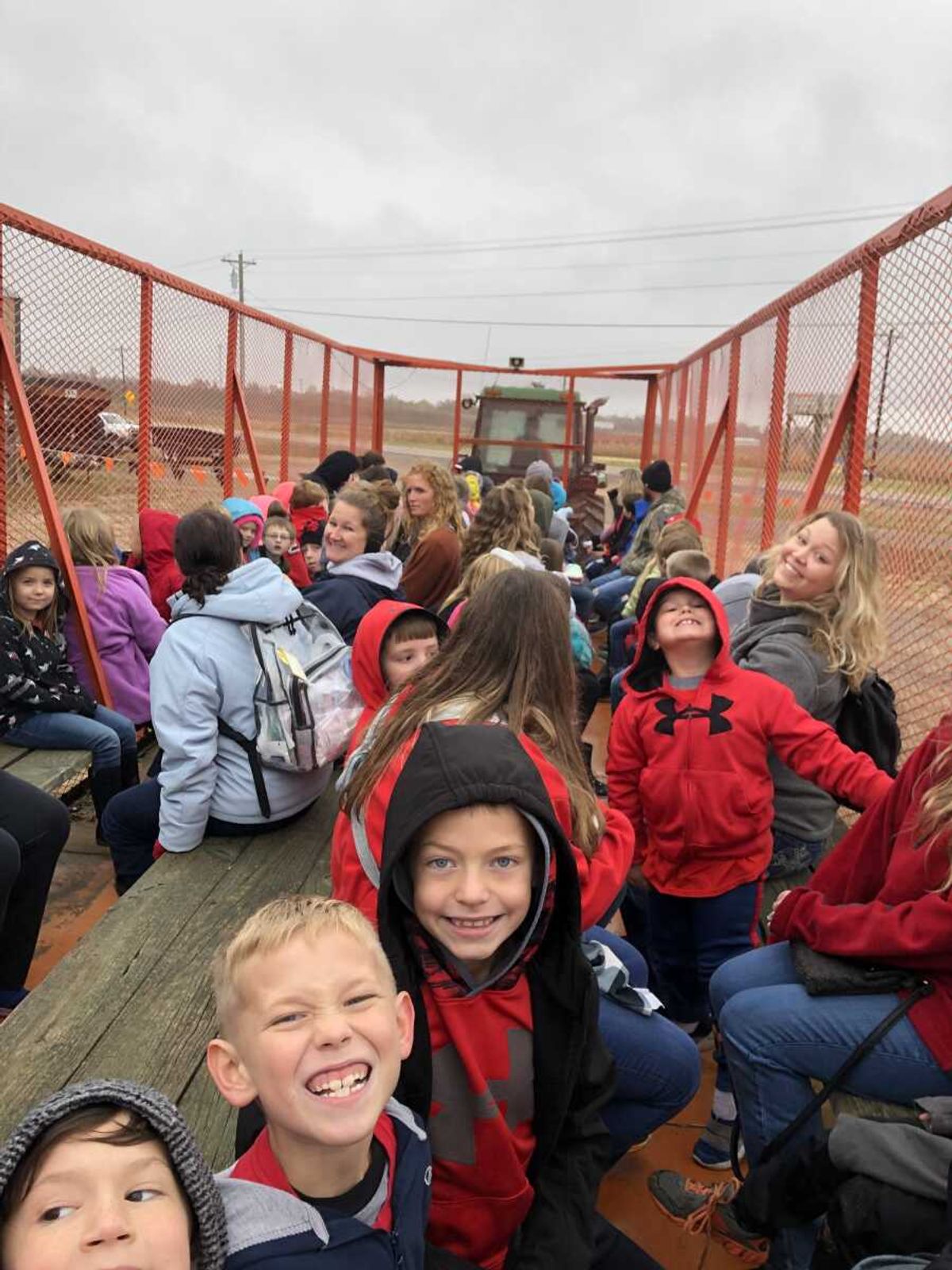 Dexter Students take a trip to Beggs Family Farm