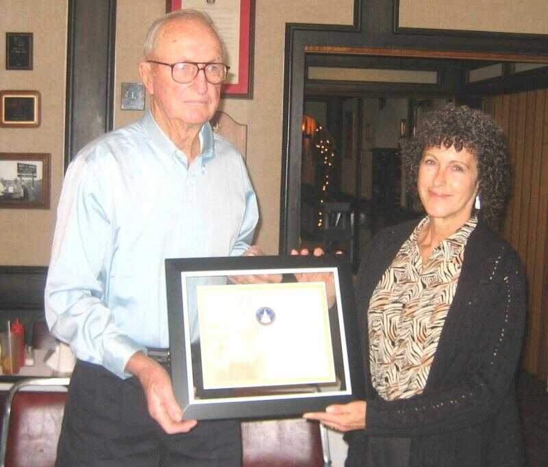 Hopwood gets Wright Bros. award from FAA