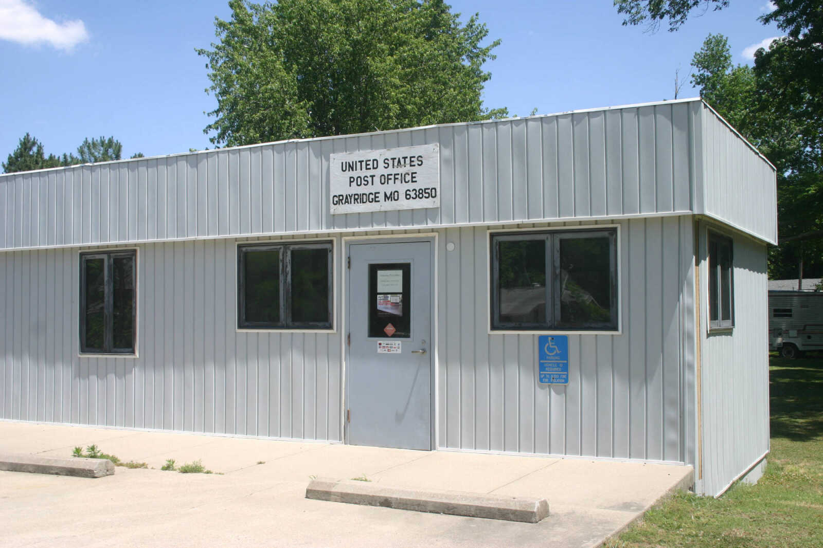 Postal Service: Will keep rural post offices open