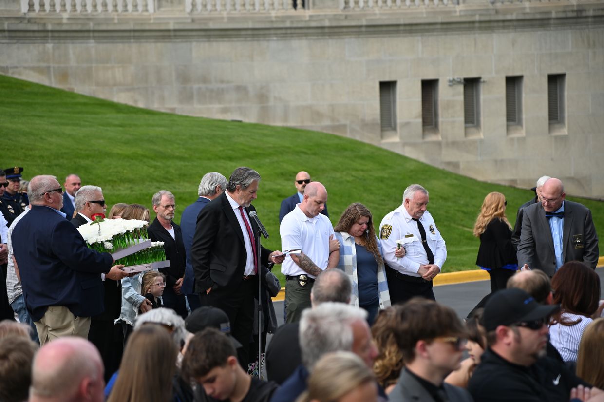 Missouri memorial adds names of fallen officers Eddie Mays a...