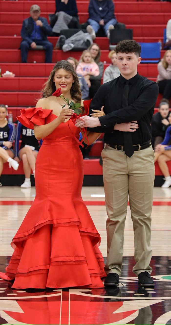 Dexter High School crowns Lauren Sindle winter Homecoming queen