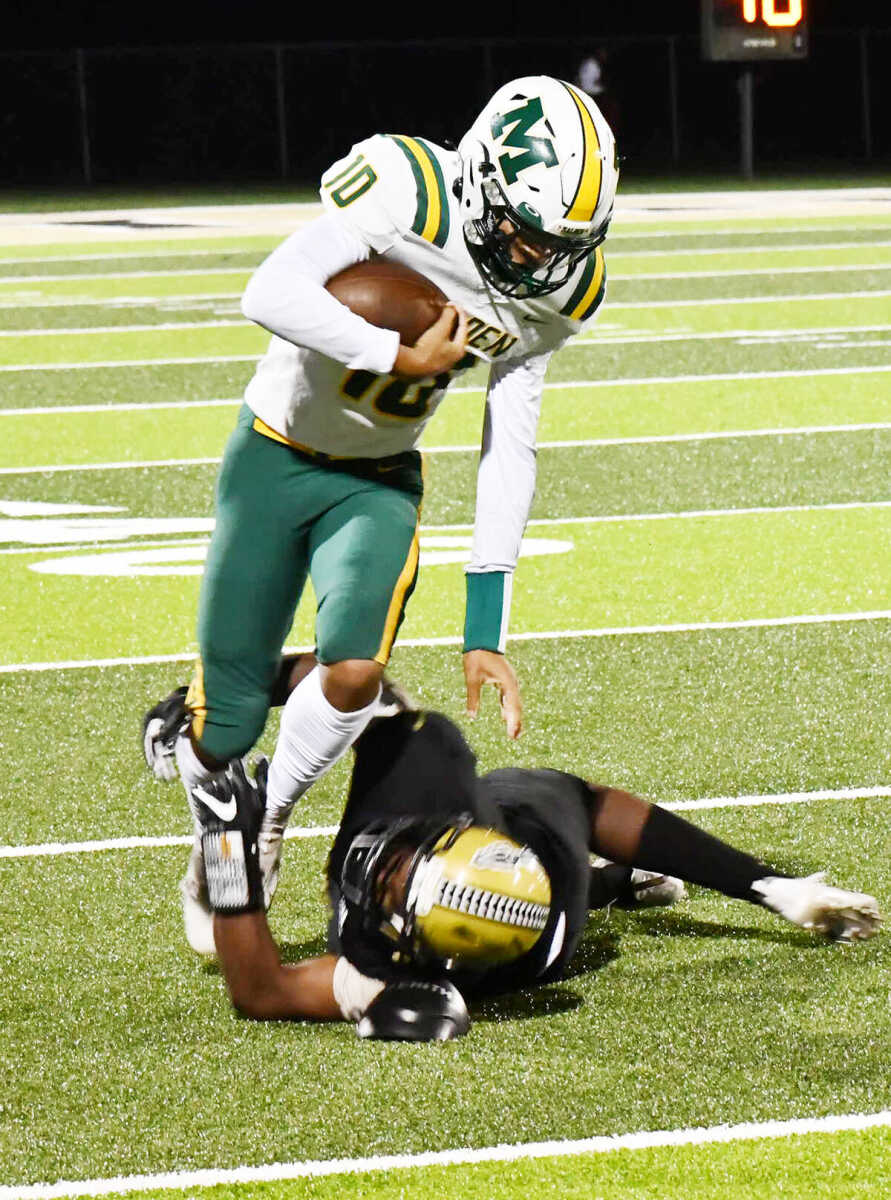 High school football: Bonus points help Kennett, Malden braces for NMC...