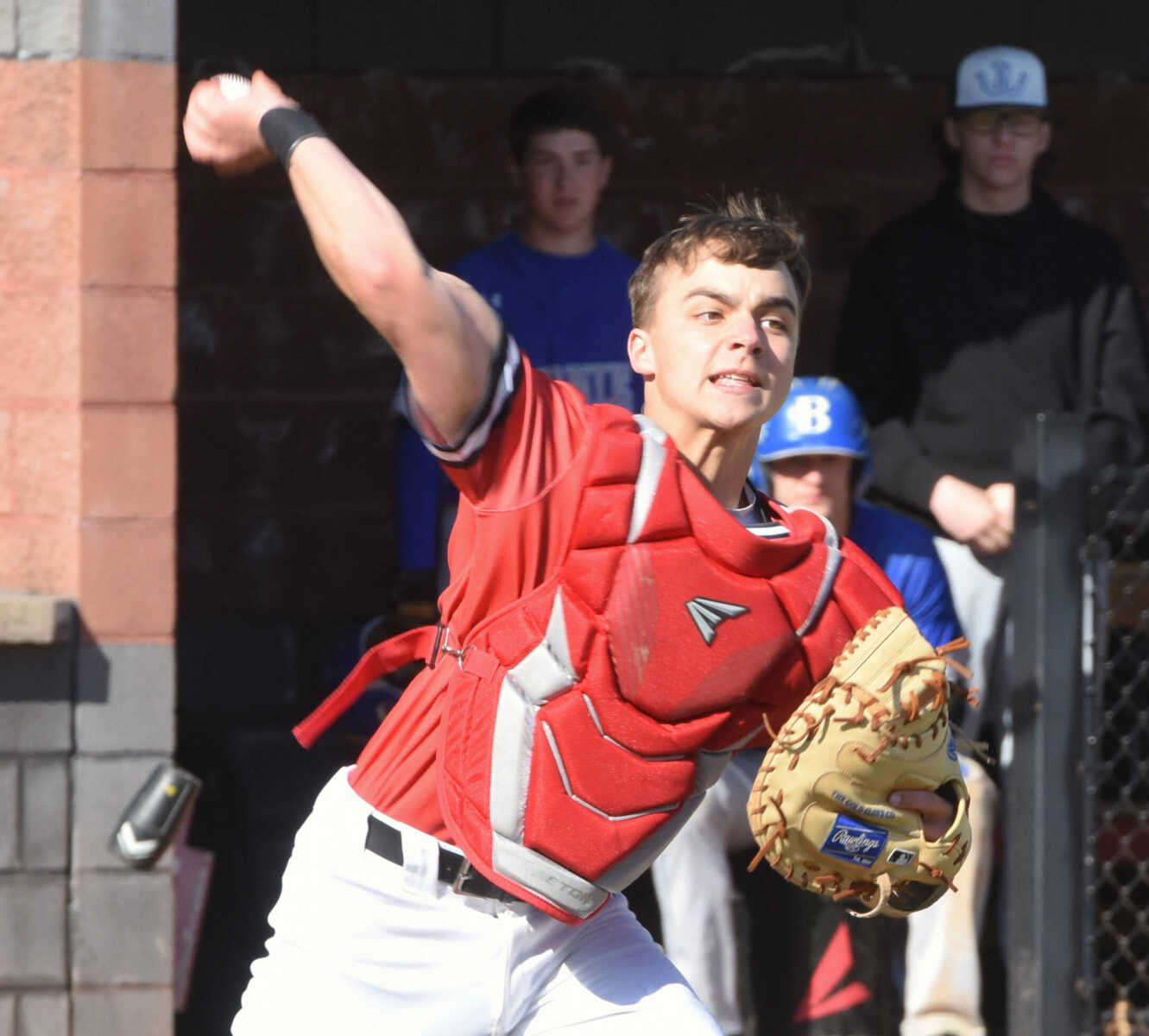 Dexter holds off Bernie in first baseball game between rivals since 19...