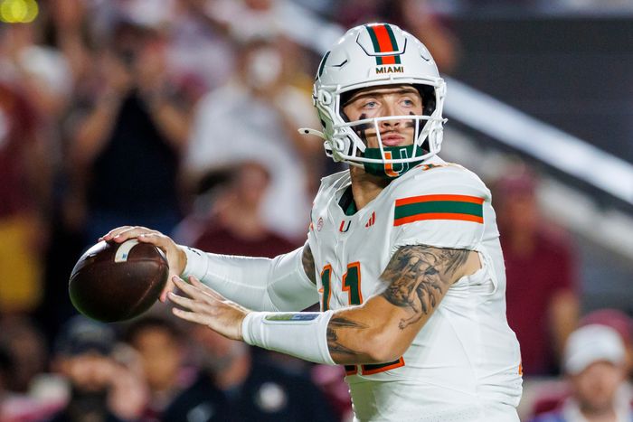 Carson Beck throws 4 TD passes to help No. 3 Miami hold off No. 18 Flo...