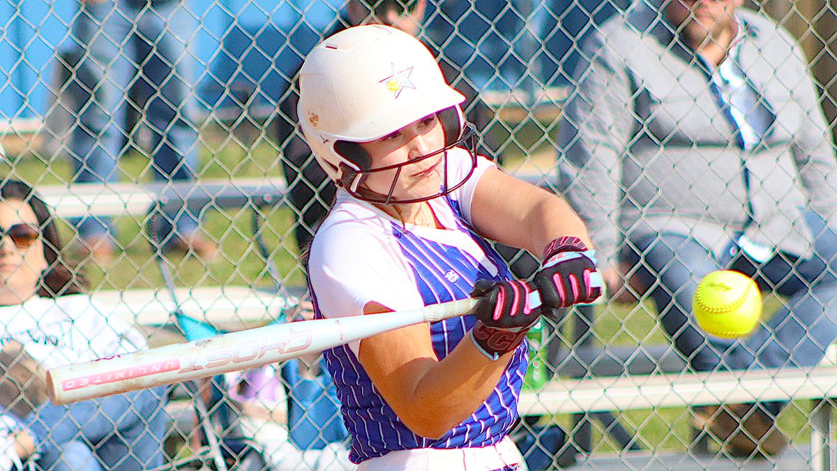 Lady Royals pull away in win over Donettes