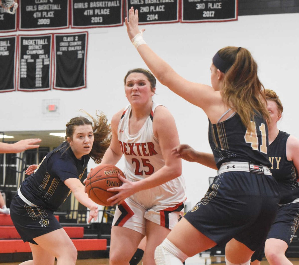 Pullen's milestone basket helps Dexter finish off Saxony Lutheran in p...