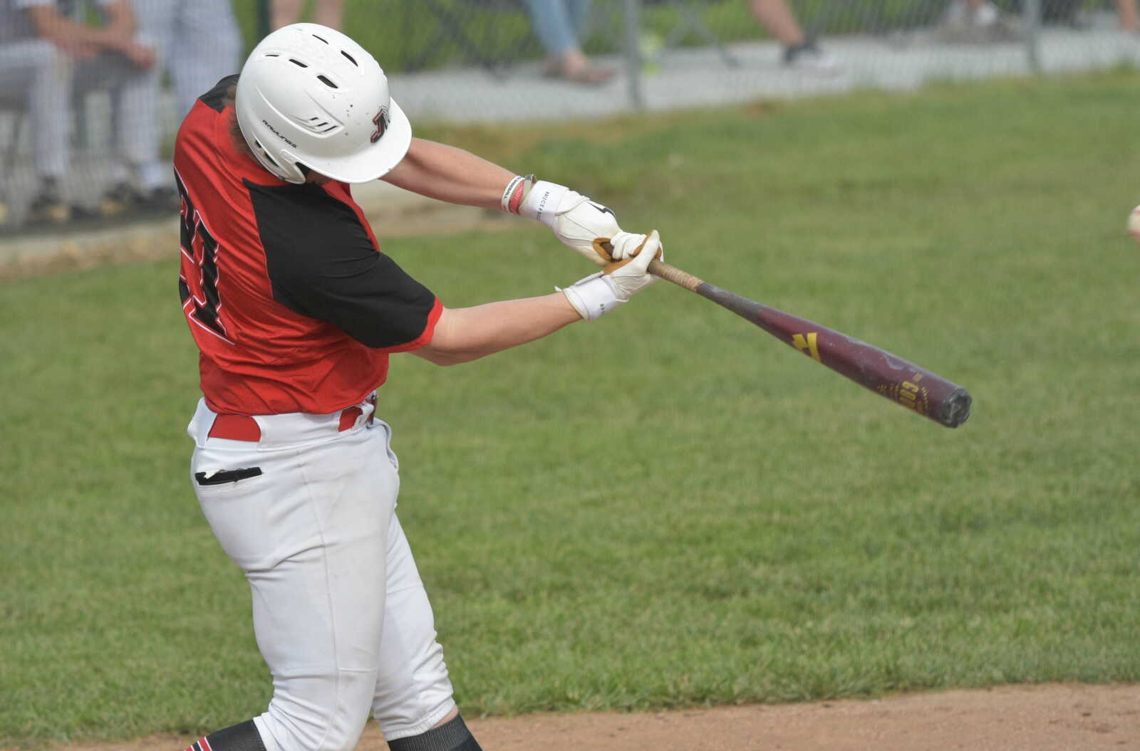 Hackworth homers as Indians sink Pirates