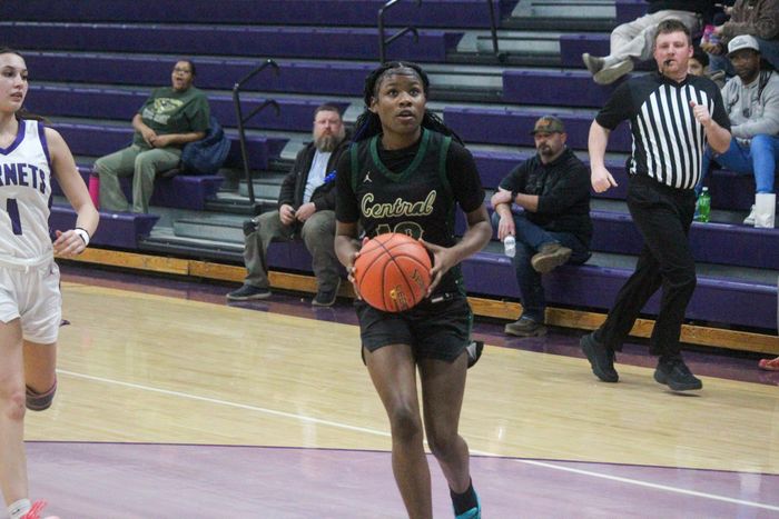 Alexa Stockton leads NMCC to 30-point win over former Holcomb team
