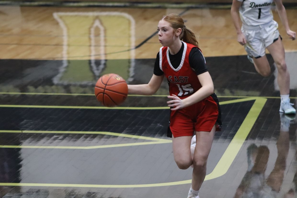 East Carter, Van Buren girls conclude seasons in district se...
