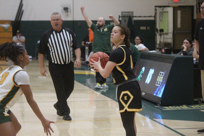 Carter and Edwards combine for 44 as Kennett rolls past Mald...