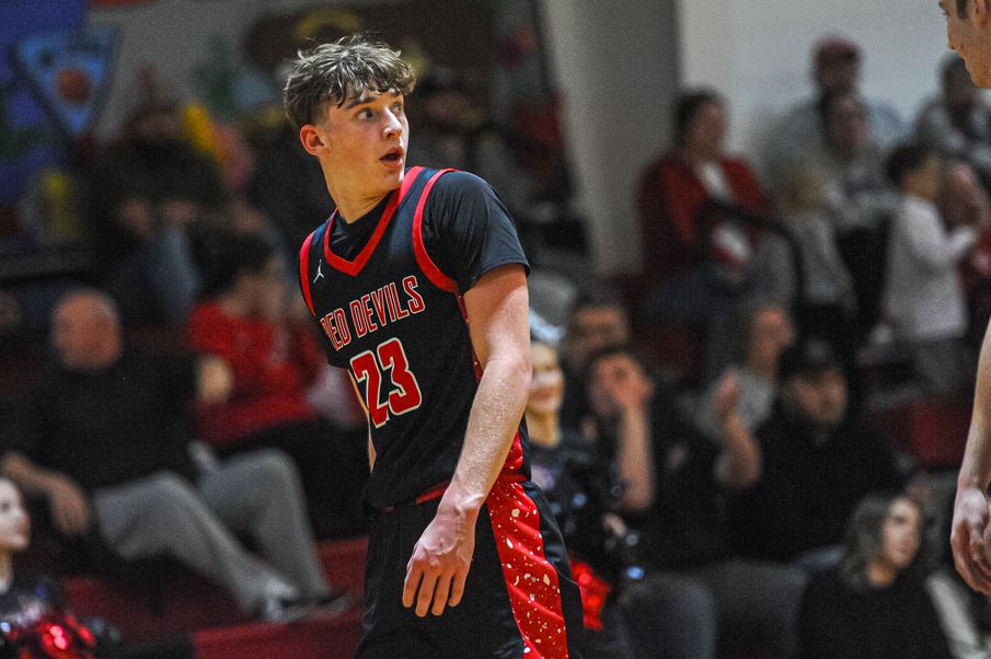 Semoball Boys Basketball Top 10, Jan. 12: Ranking floor shattered in w...