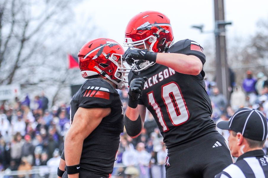 Pandemonium at "The Pit": Jackson football shocks Christian Brothers