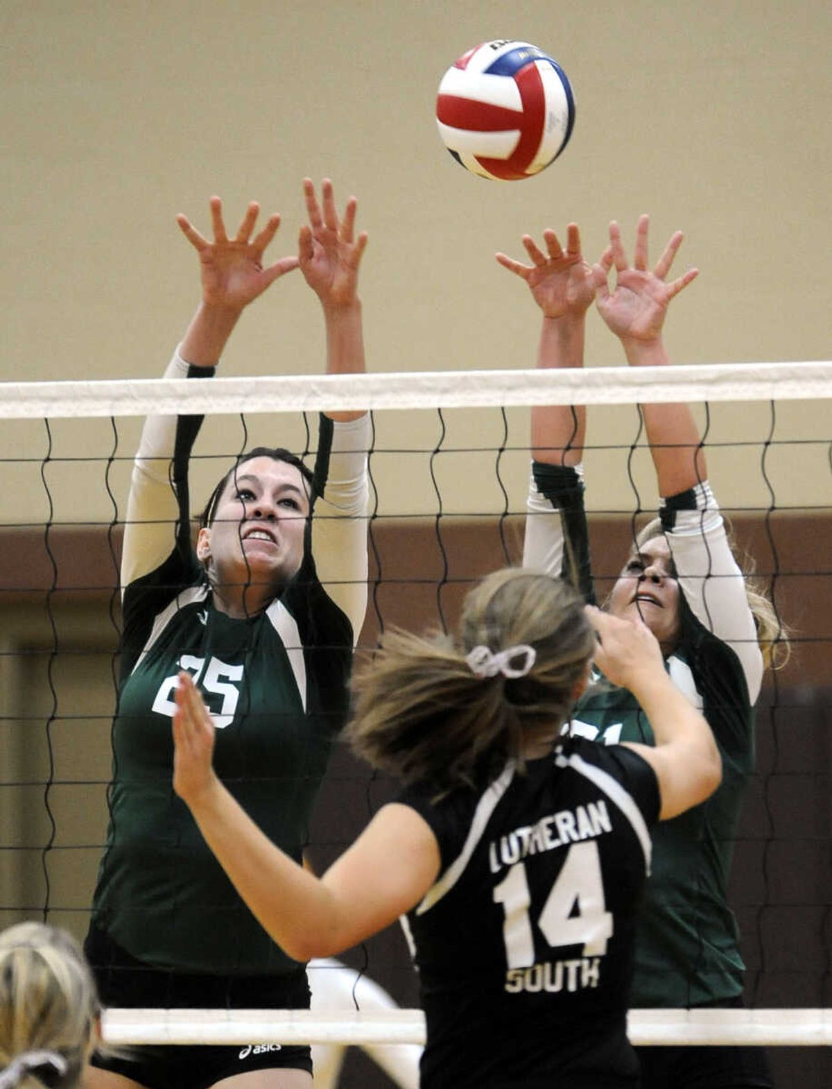 Class 3 Sectional volleyball