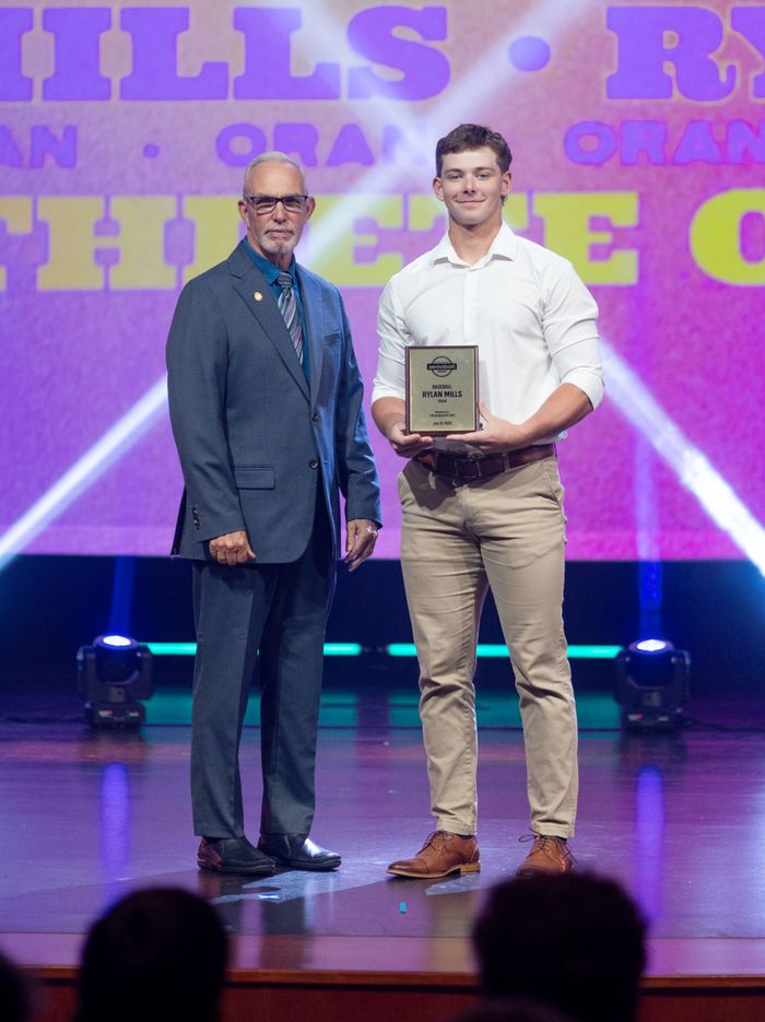 After Semoball honor, Mills goes pro with $247K bonus from B...