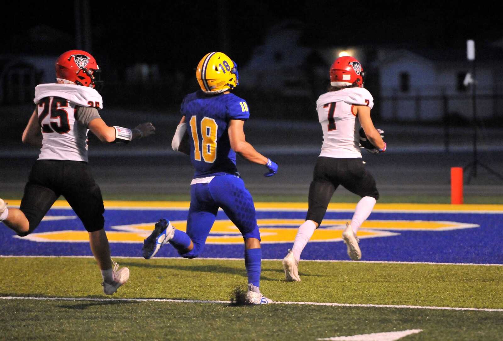 Dexter to tap 'explosive' athlete in hopes of trend reversal vs. Sikes...