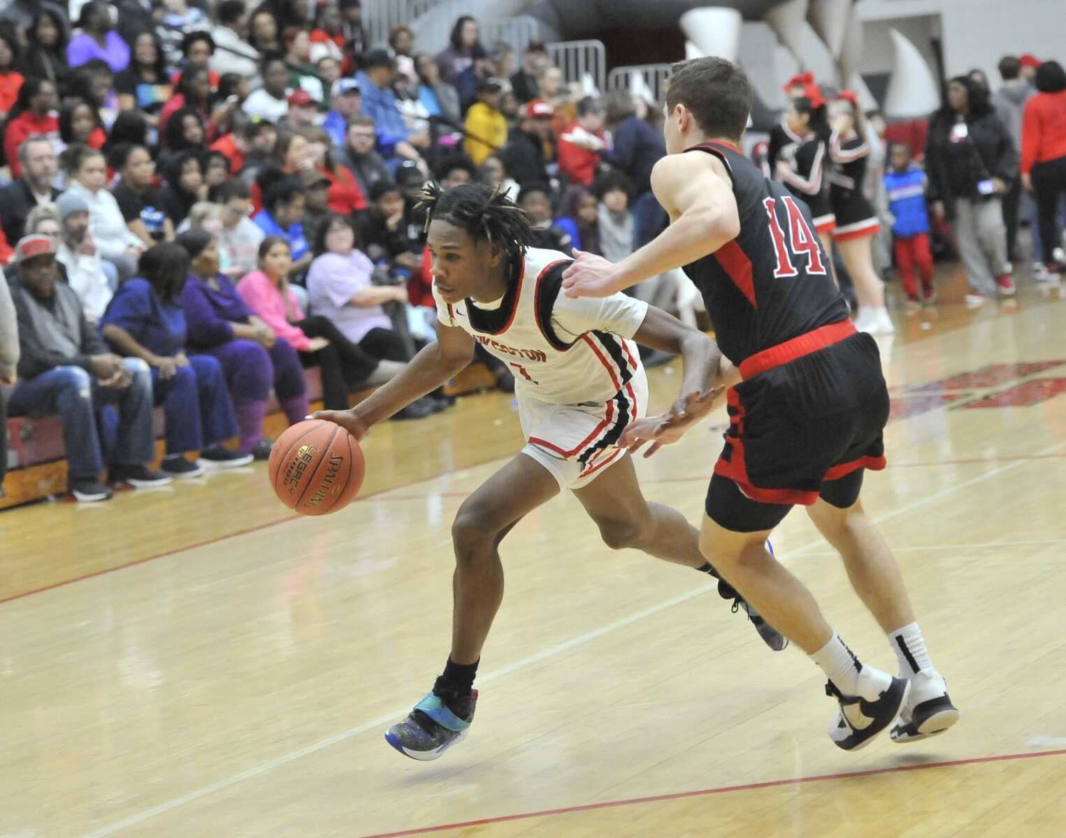 Sikeston junior Dontrez Williams is 'passing' the eye test