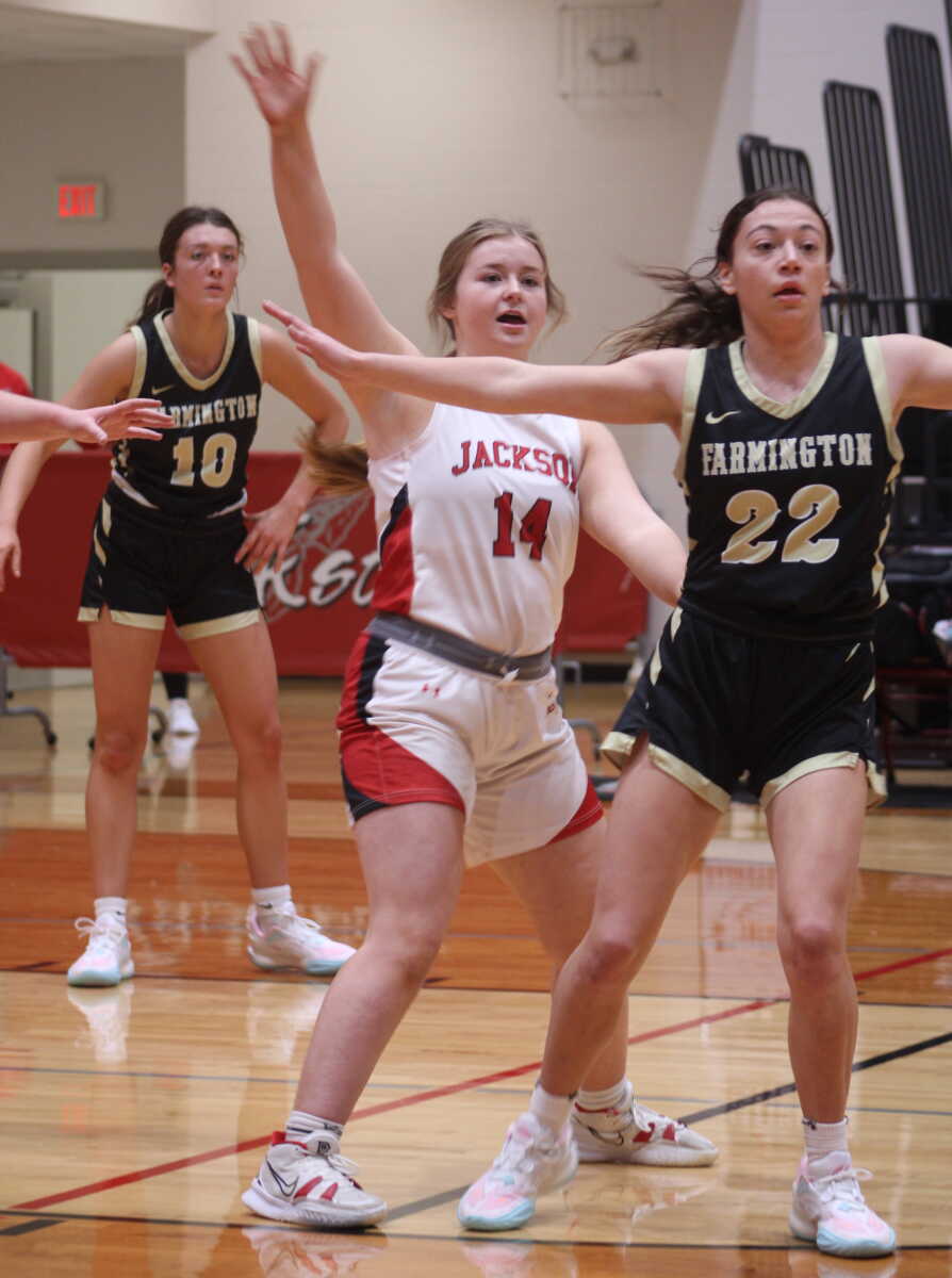 Early injury, missed shots cost Jackson