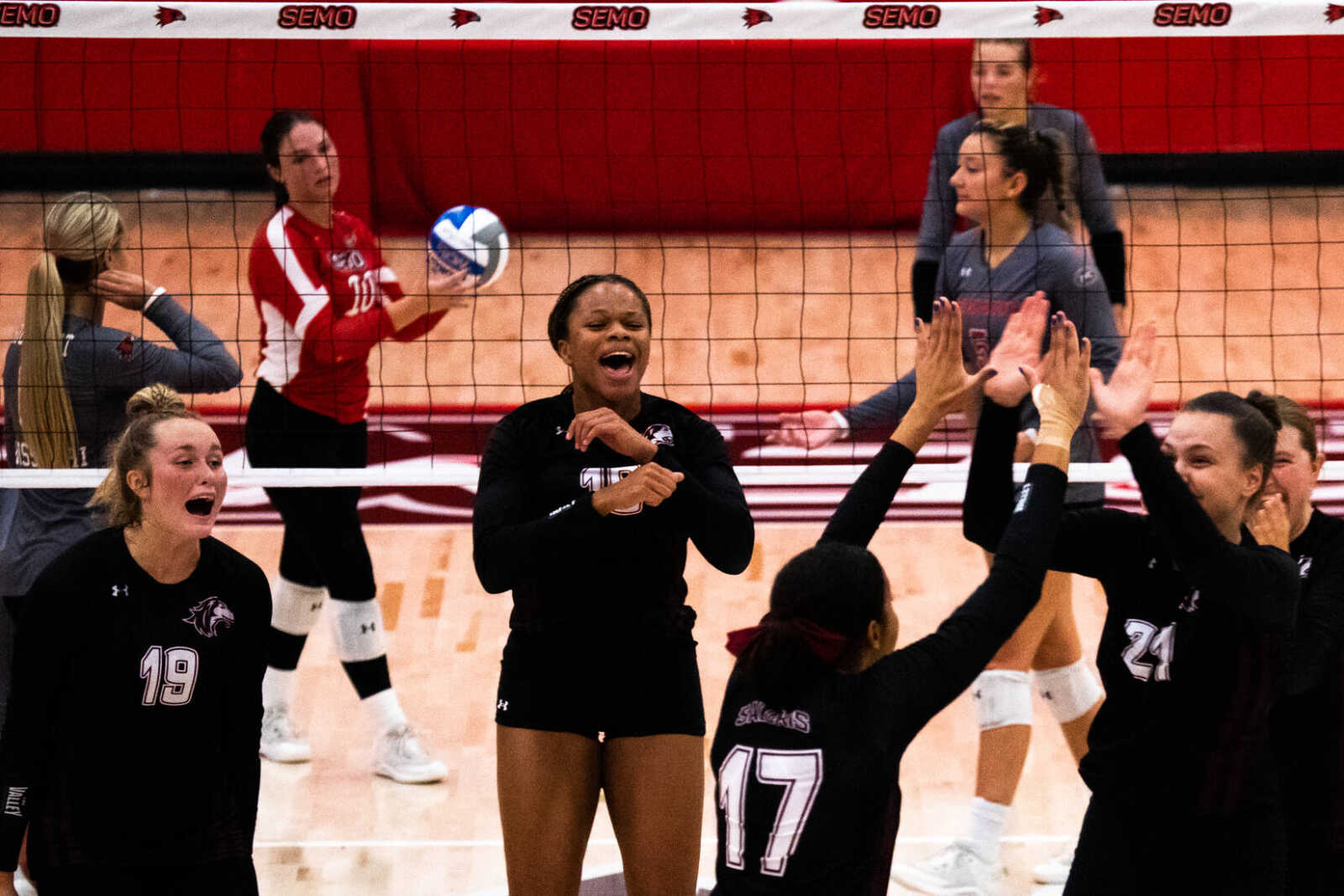 SEMO volleyball falls to Salukis