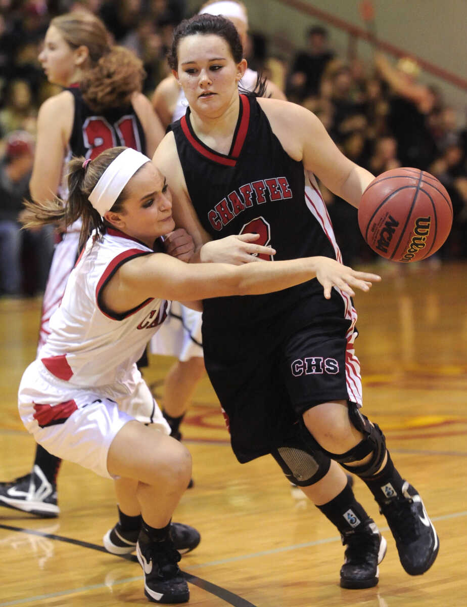 Lady Devils Invitational title: Woodland vs. Chaffee