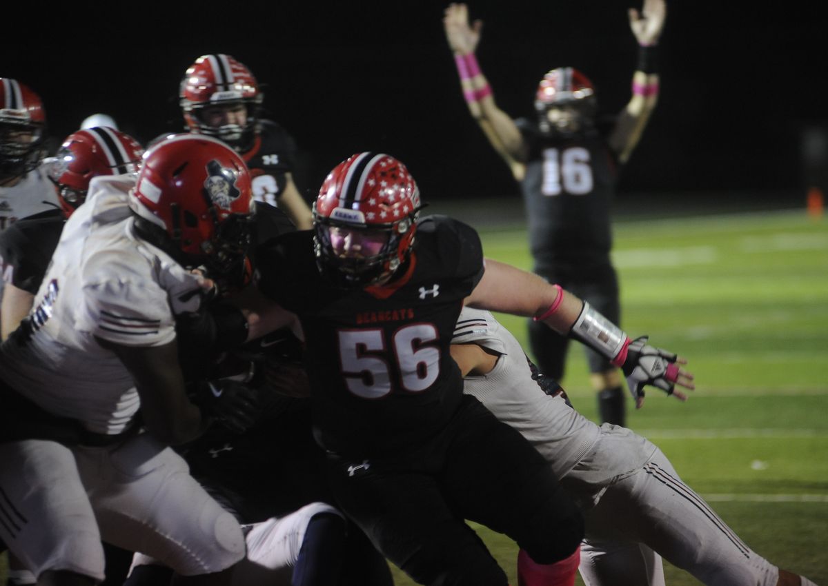 Dexter FB continues on historic tear after dismantling once-dominant f...
