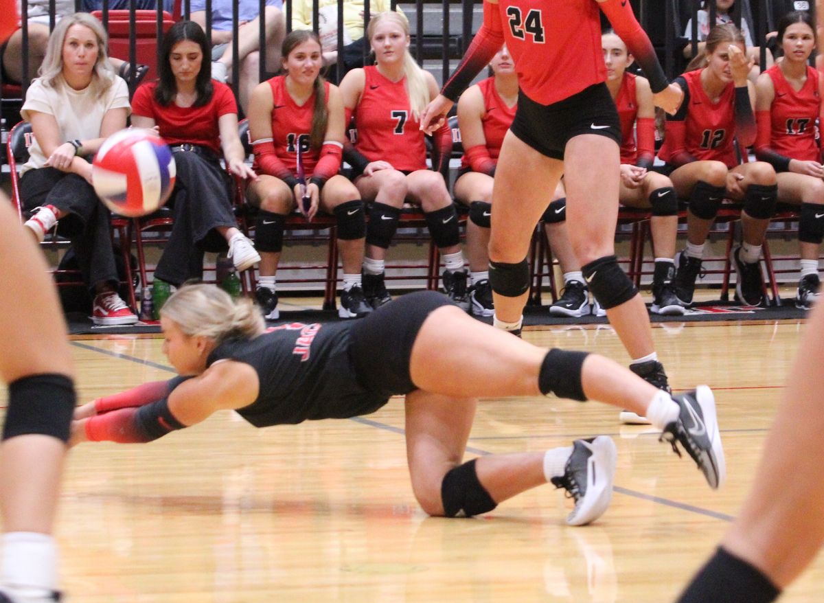 Jackson Indians sweep Farmington, move to 27-1, eye top dist...