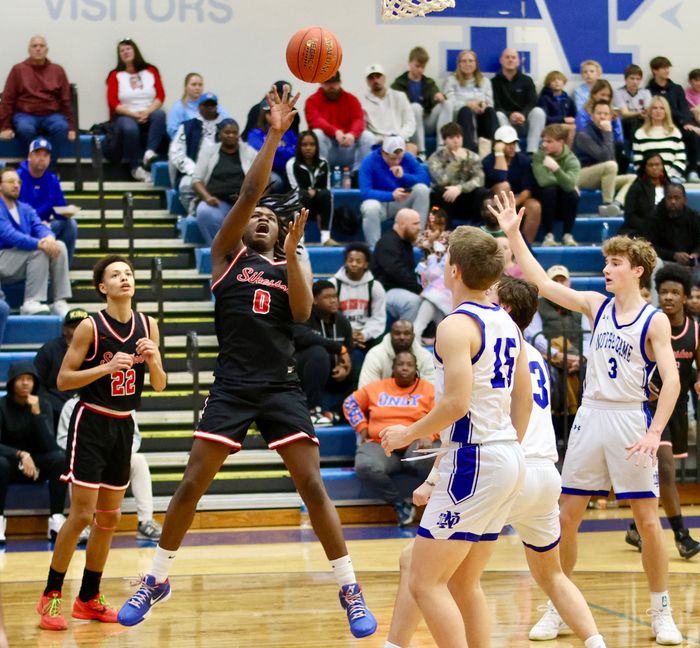 Kobe Thomas breaks school 3-point record as Sikeston handles Notre Dam...