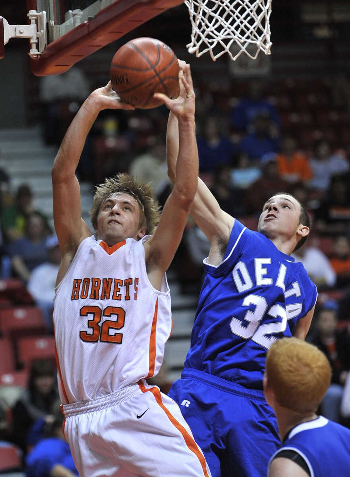 Advance vs. Delta basketball