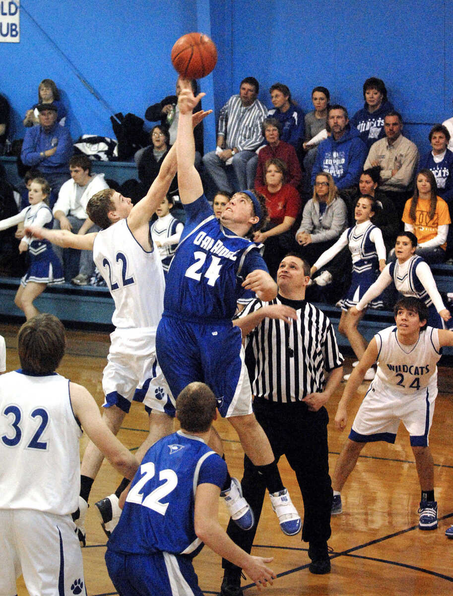 Leopold vs. Oak Ridge basketball