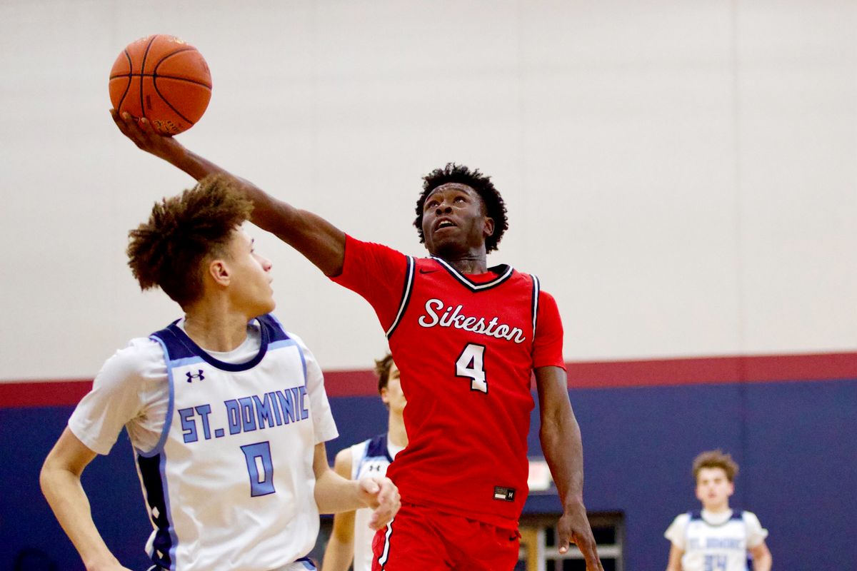 Sikeston defense smothers St. Dominic to advance to tourney championsh...