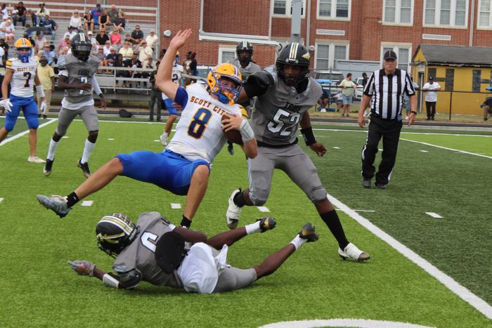 Photo Gallery: Scott City with Chaffee football at Hayti