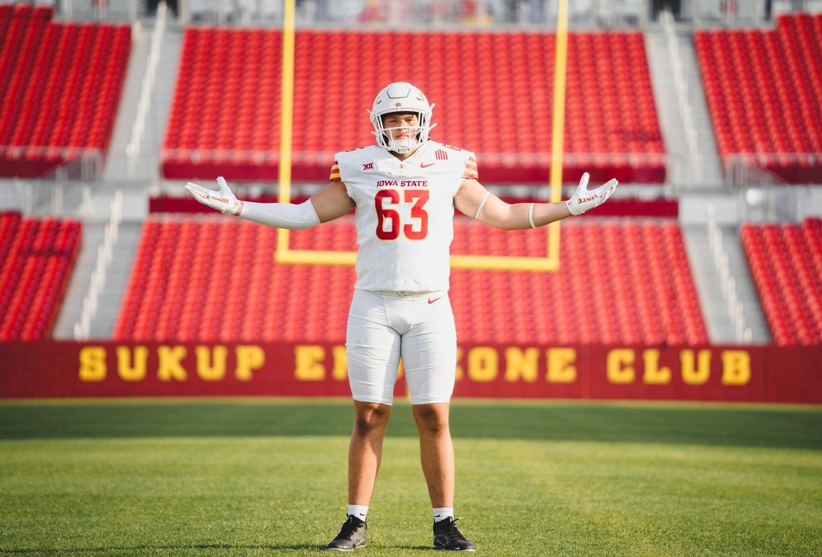 Jackson football star Brysen Wessell verbally commits to Iowa State