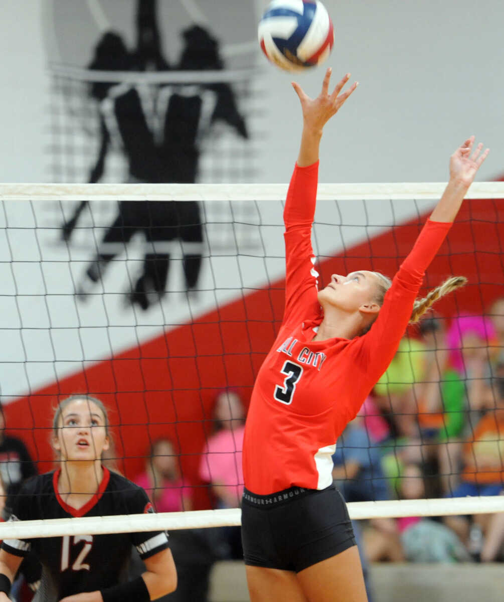Volleyball: Bell City vs. Meadow Heights, Woodland Invitational Tourna...
