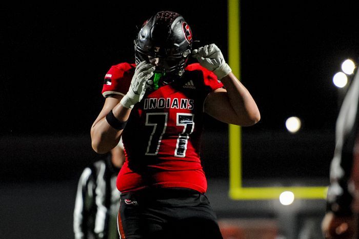 Jackson football slams Northwest, claims third consecutive district cr...