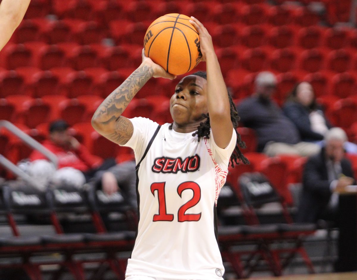 Photo gallery: SEMO women's basketball vs UT Martin, SEMO wo...