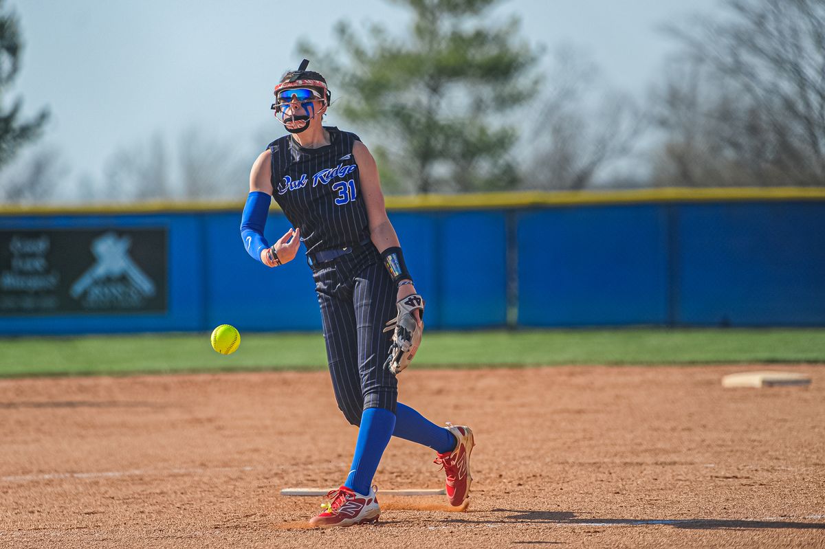 Deckerd's double dose blasts Oak Ridge softball past Twin Ri...