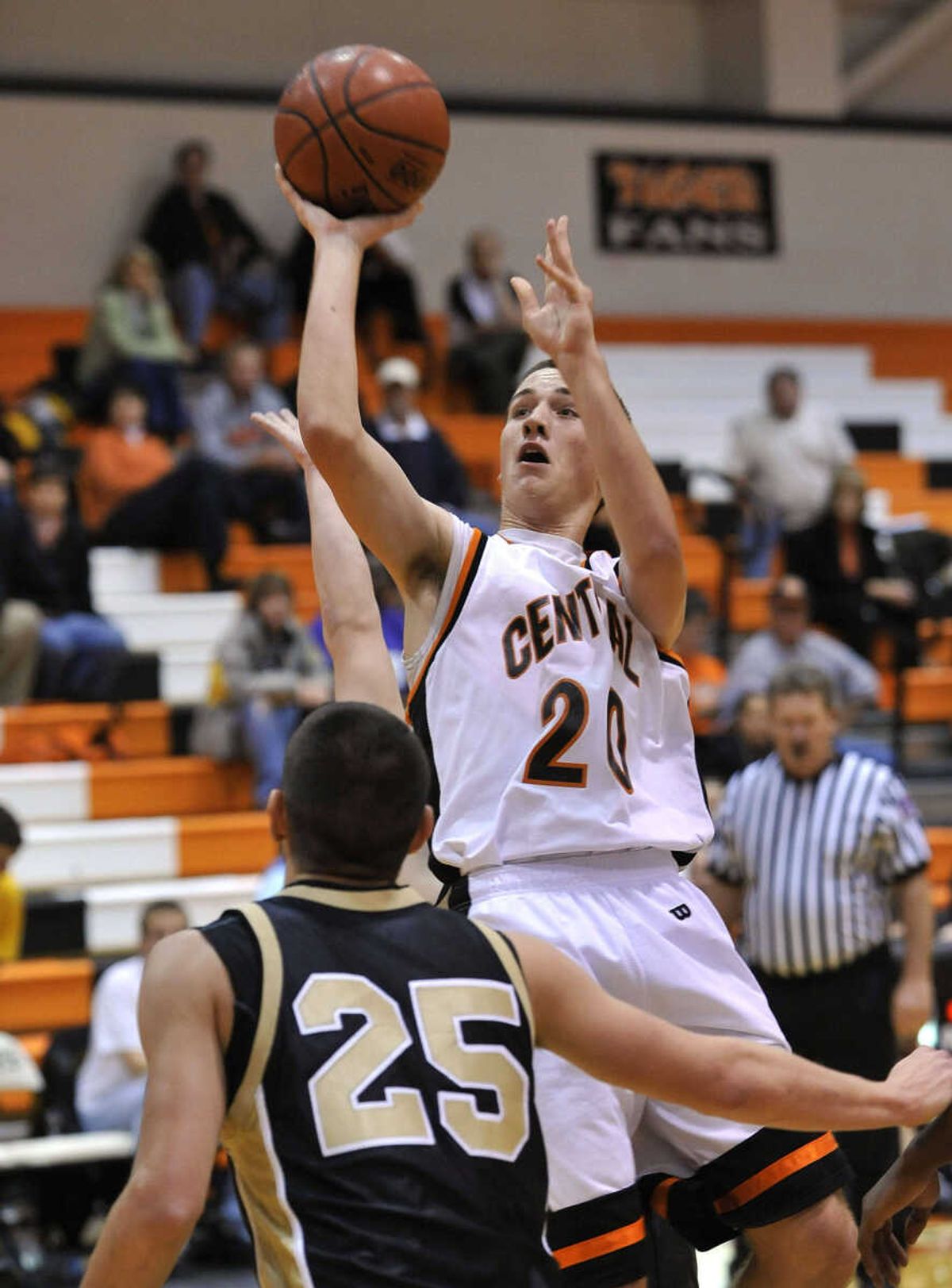 Central vs. Festus basketball