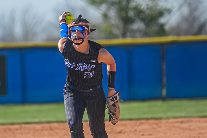 Deckerd's double dose blasts Oak Ridge softball past Twin Rivers