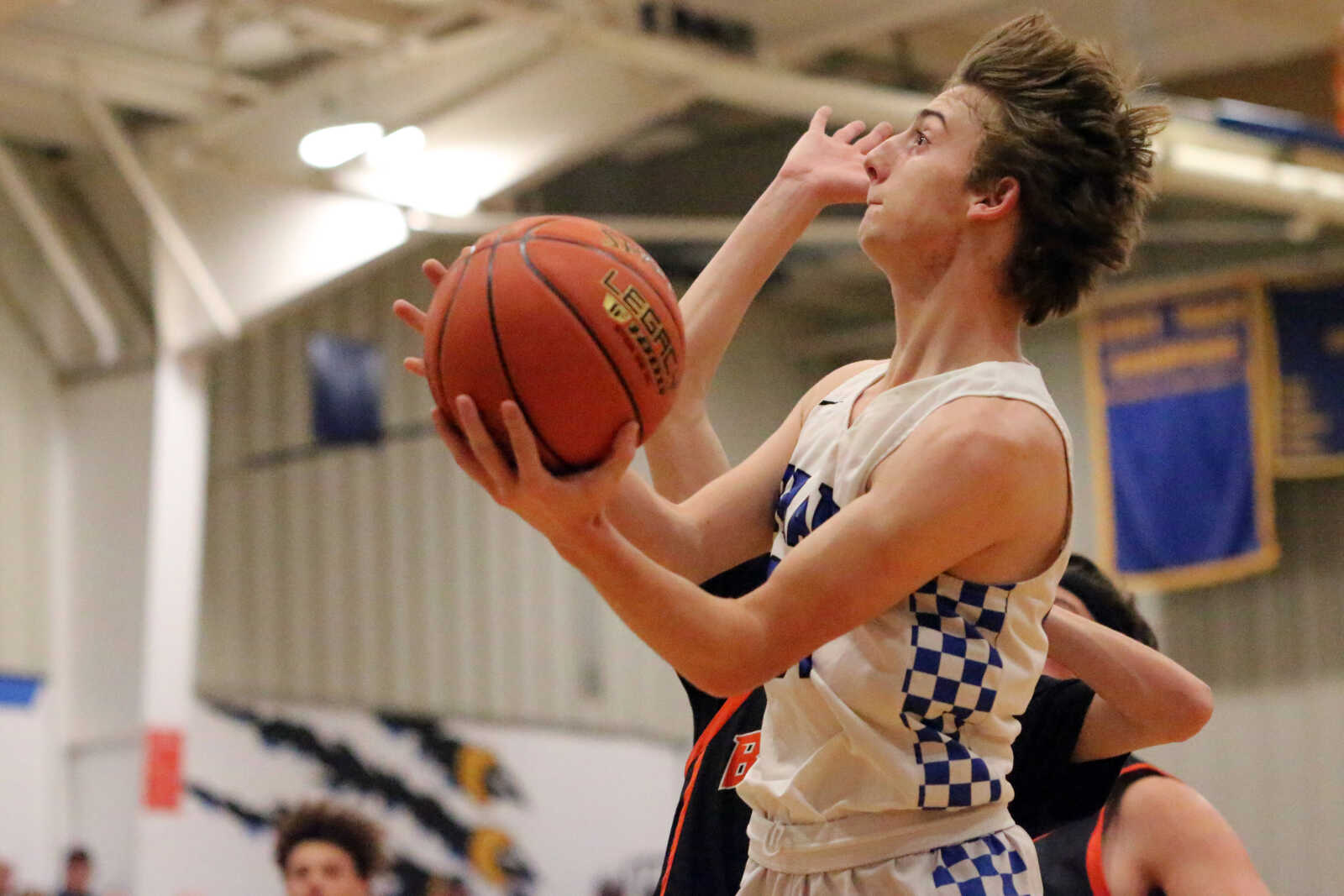 Oran beats Advance in regular-season finale