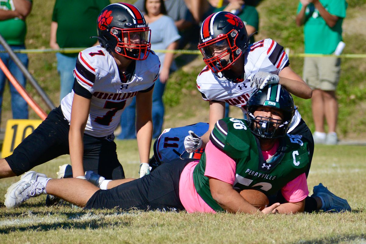 Offensive lineman scores in Perryville's homecoming triumph, wins seve...