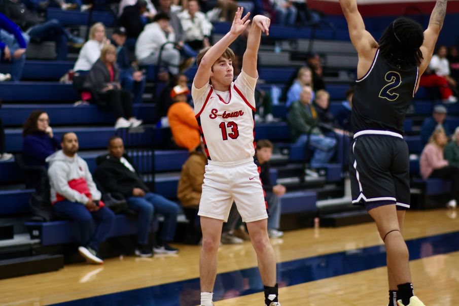 Sikeston falls short in fourth quarter, finishes fourth at St. Dominic