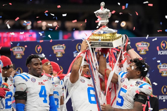 Chambliss, Carneiro lift Mississippi past Georgia 39-34 in Sugar Bowl ...