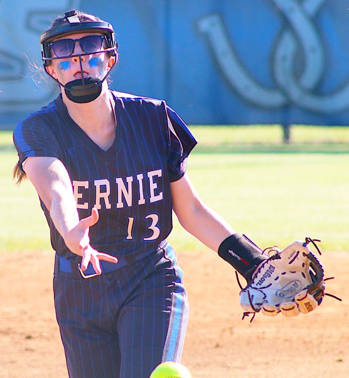 Botsch goes yard twice in first inning to send Bernie back t...
