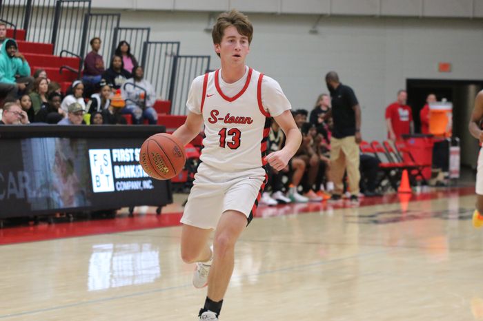 Murray’s 31-point double-double drives wire-to-wire Sikeston...