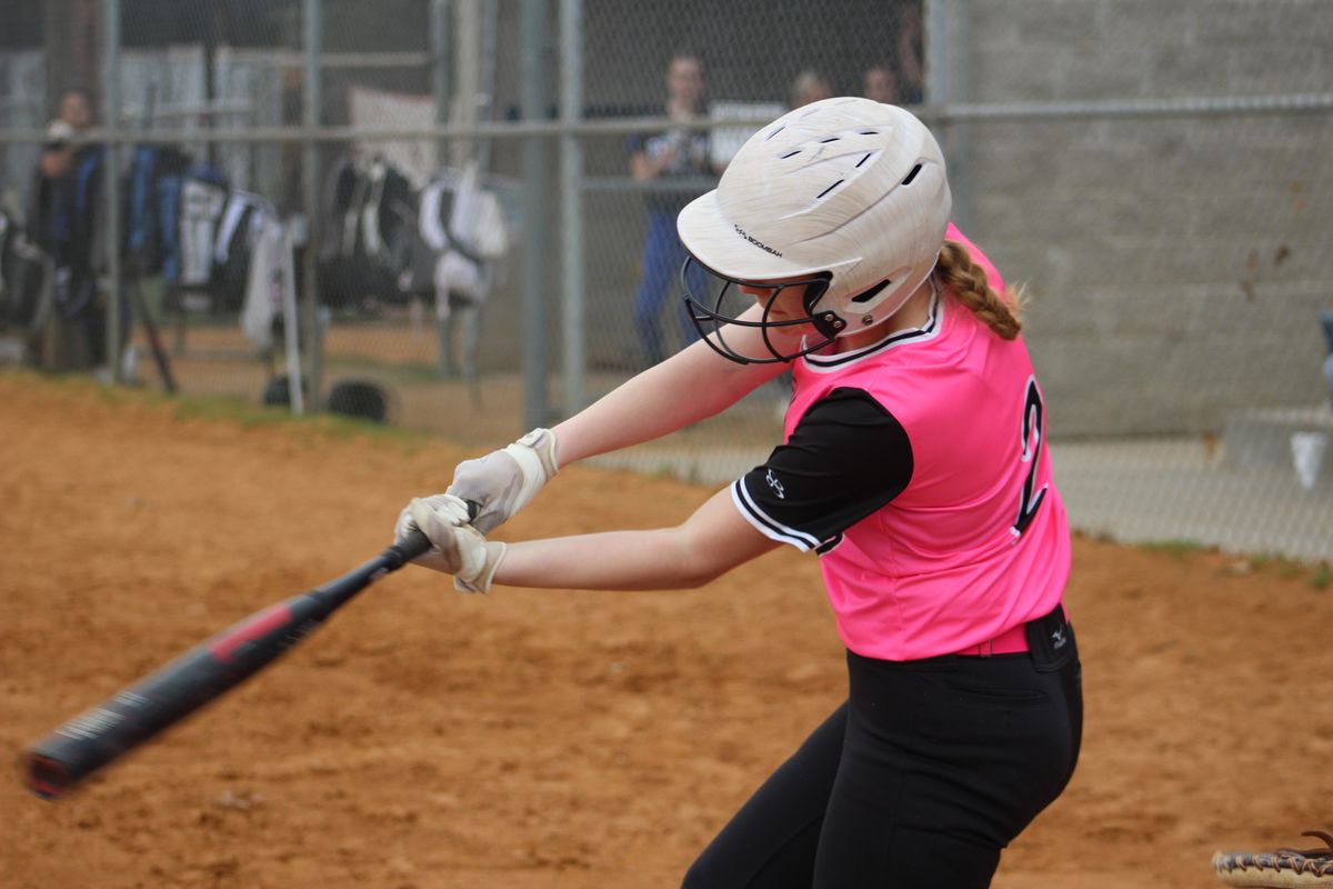 Bears bang out a dozen hits in initial SB W of the spring