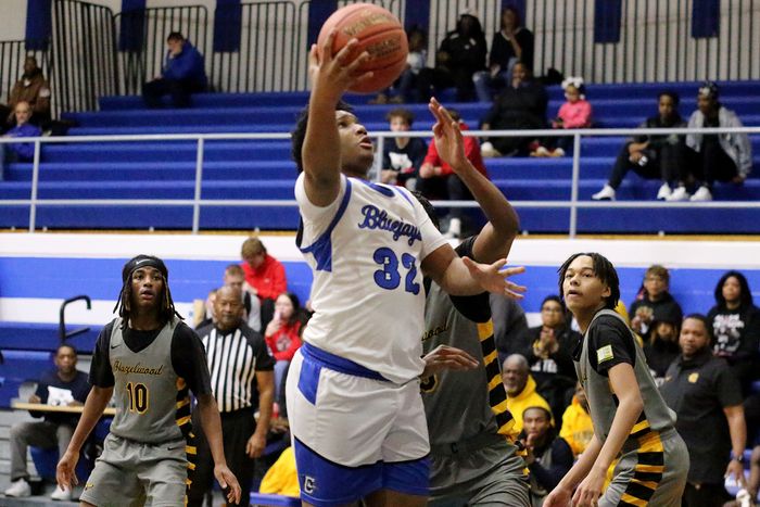 Charleston controls paint in back-to-back wins over Hazelwoo...