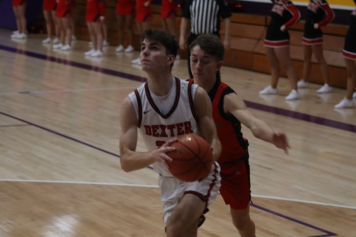 Dexter prevents upset, Van Buren advances to semifinal in Bl...