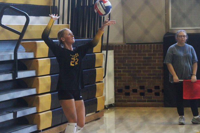 Gideon Bulldogs clinch title at home invitational with unbeaten streak