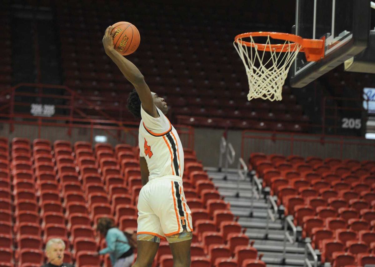 2023 Southeast Missourian Christmas Tournament: Murray, Rivers return,...